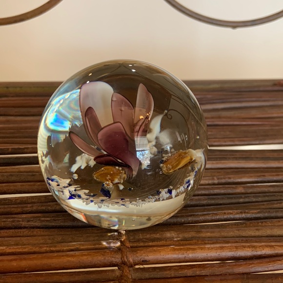 Art | Paperweight Beautiful Flower Design | Poshmark